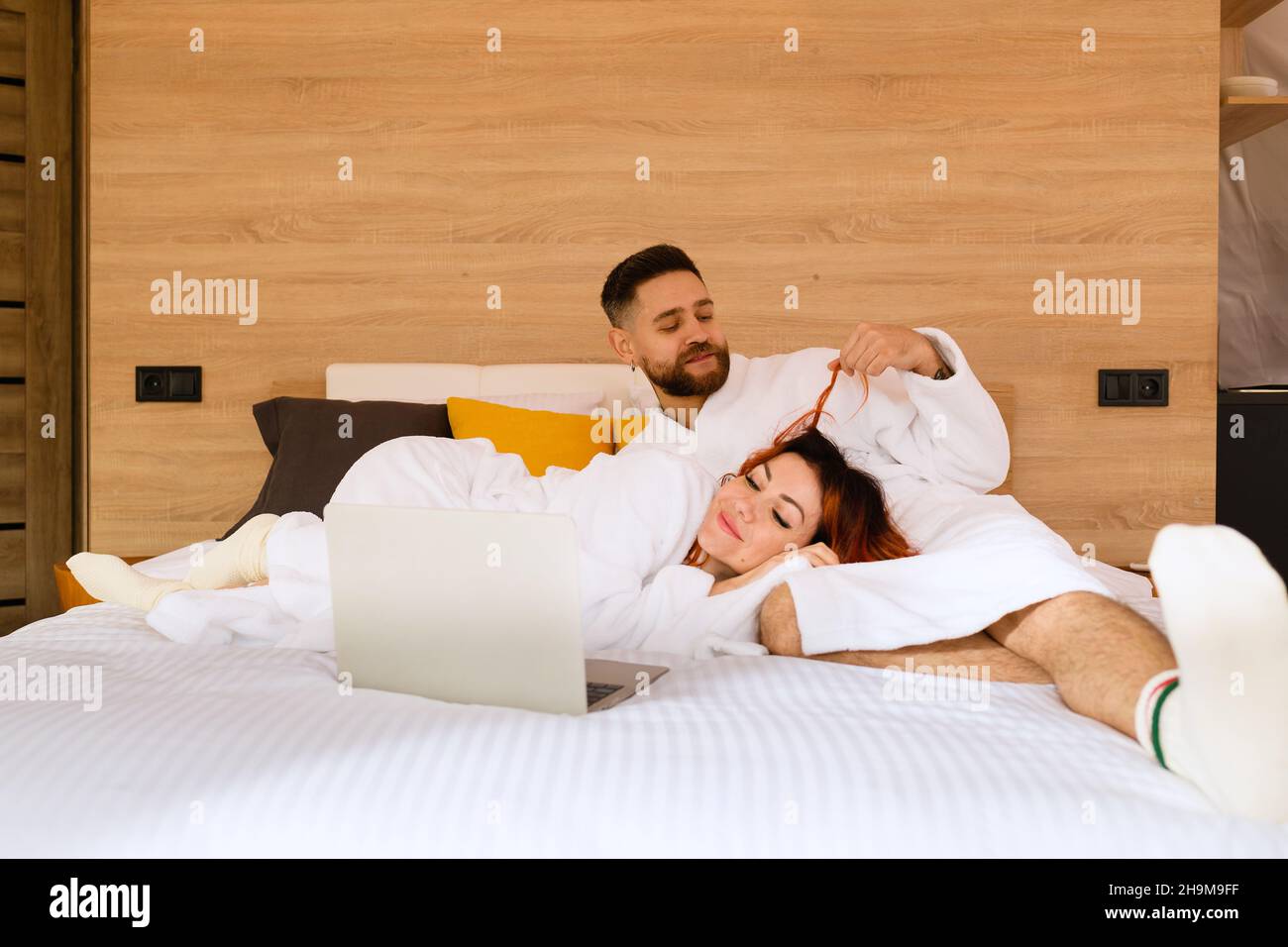 Man on womans lap hi-res stock photography and images - Alamy