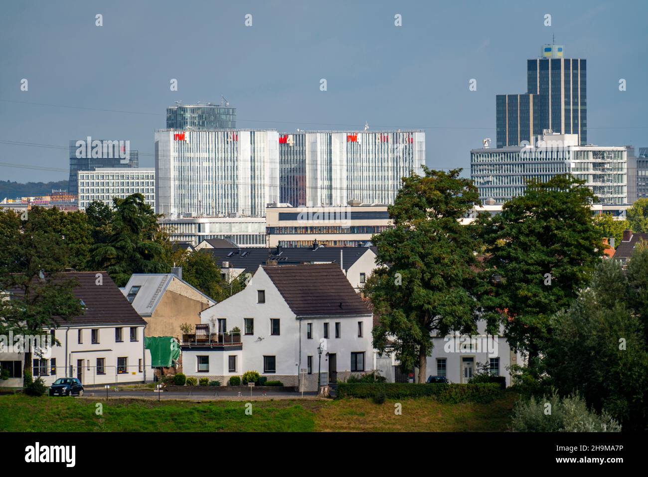 Rwi skyscrapers hi-res stock photography and images - Alamy