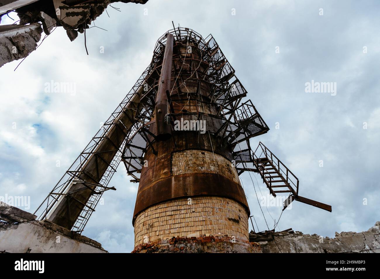 Rectification column hi-res stock photography and images - Alamy
