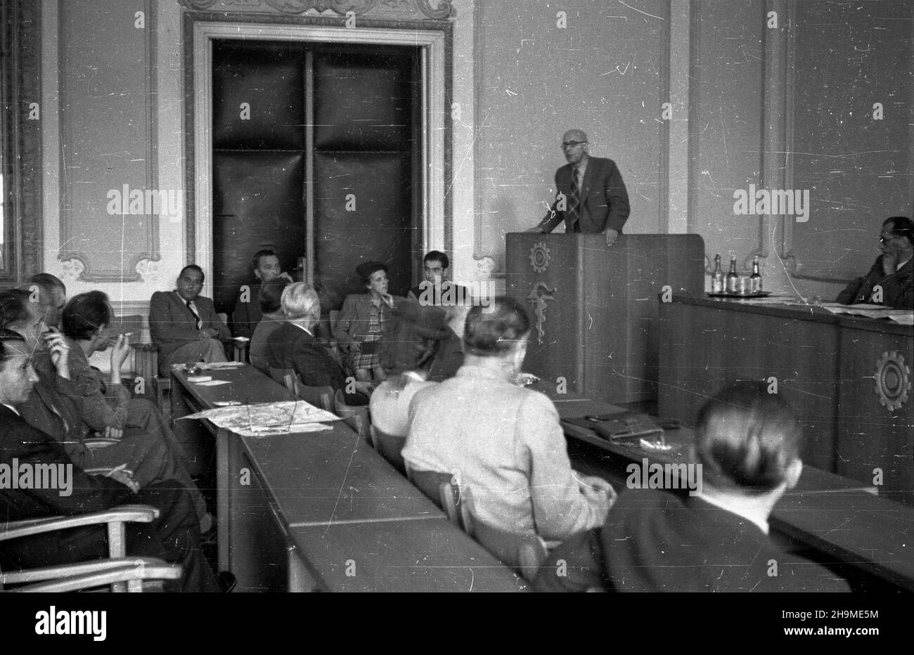 Komisarz odbudowy warszawy hi-res stock photography and images - Alamy