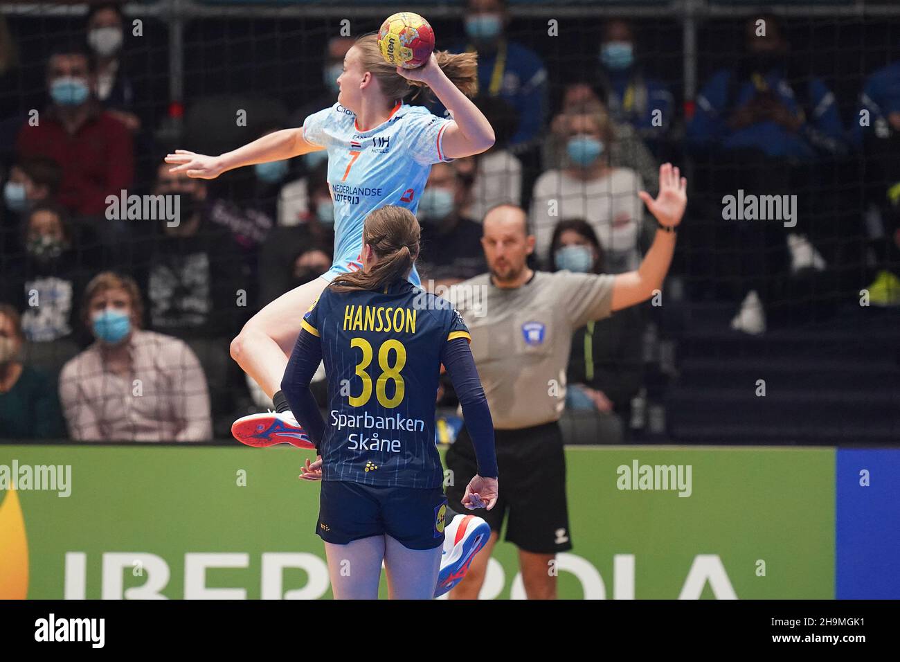 TORREVIEJA, SPAIN - DECEMBER 7: Debbie Bont of the Netherlands during ...