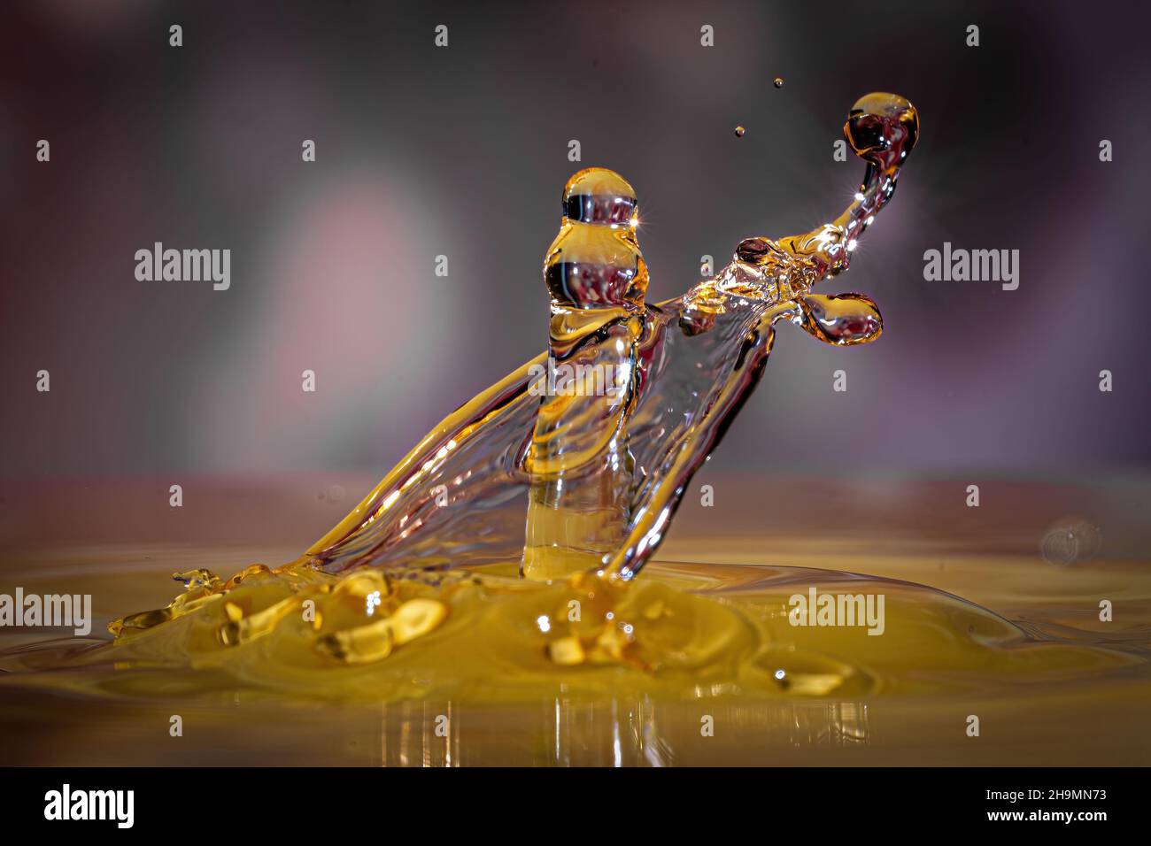 Macro shot water splash hi-res stock photography and images - Alamy