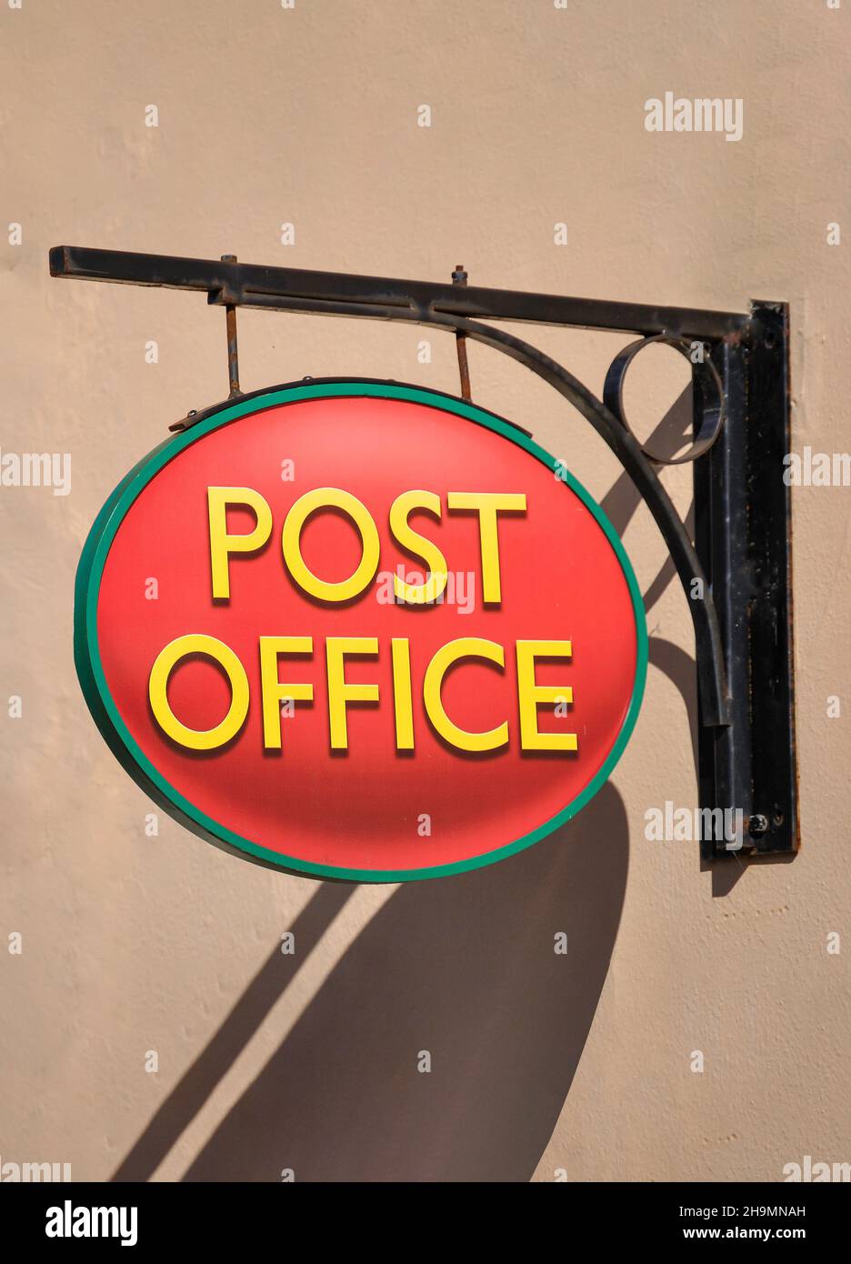 Towns well hi-res stock photography and images - Alamy