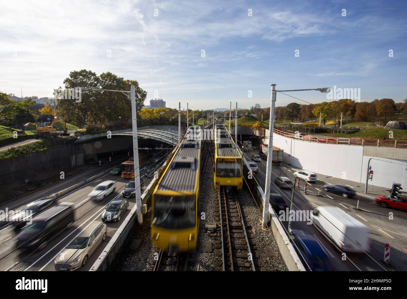 Railroad bridge over road hi-res stock photography and images - Alamy