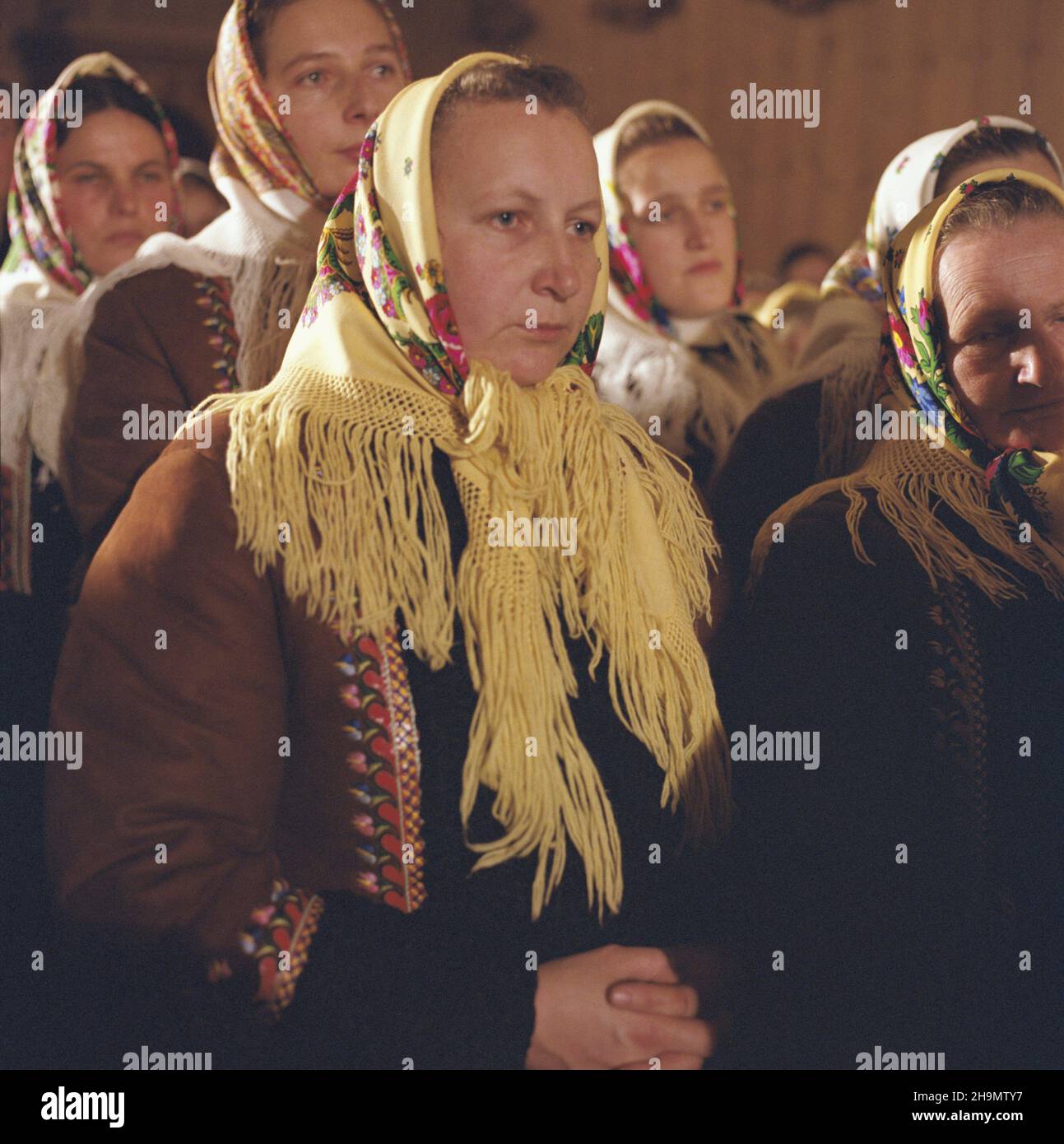 Witów 25.12.1984. Œwiêta Bo¿ego Narodzenia. Msza œwiêta po Wigilii ...