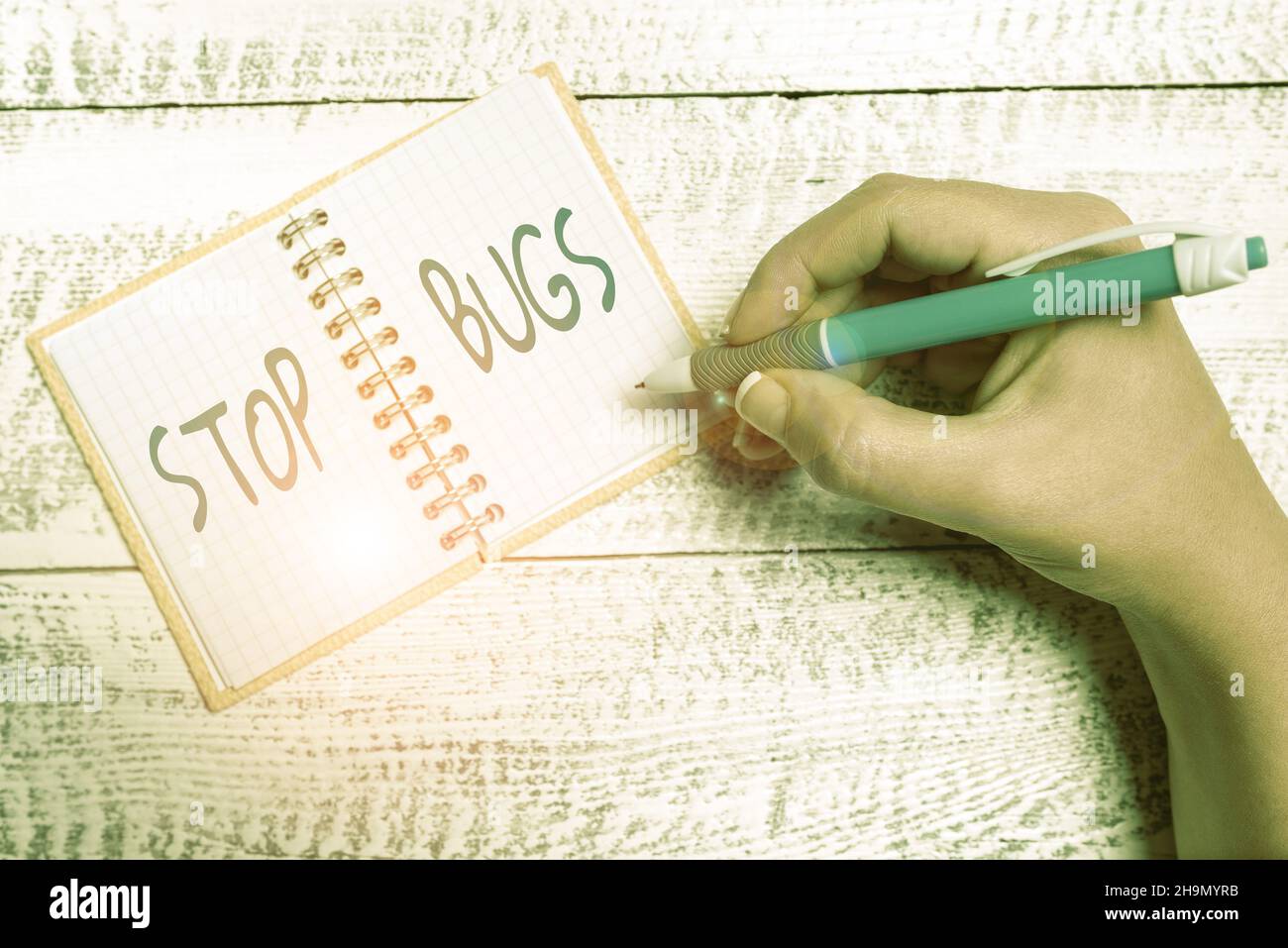 Bug solutions hi-res stock photography and images - Alamy