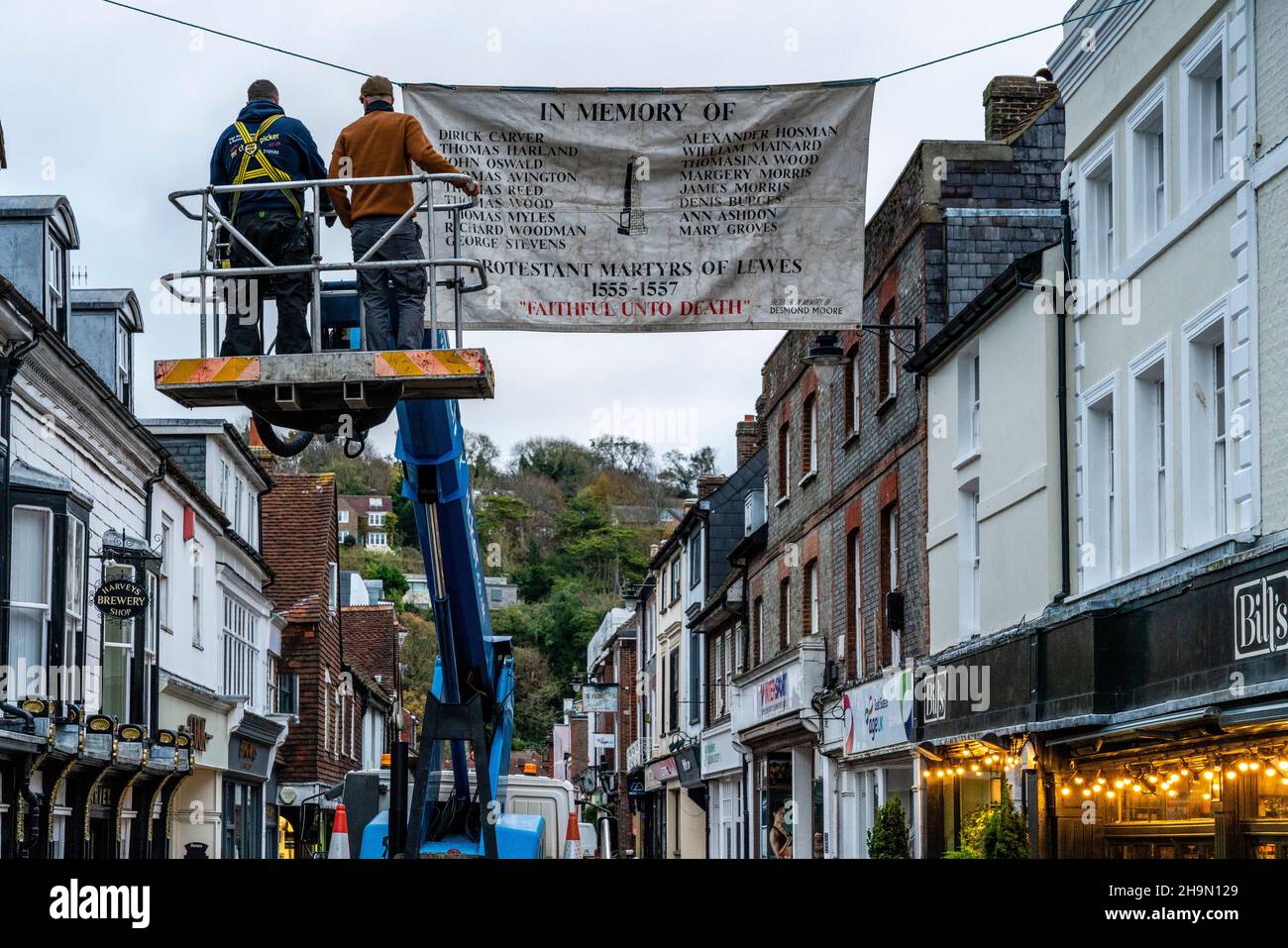 Bonfire sign hi-res stock photography and images - Alamy