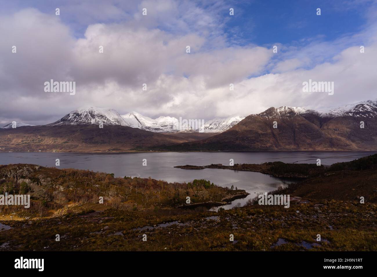 Torridon peaks hi-res stock photography and images - Alamy