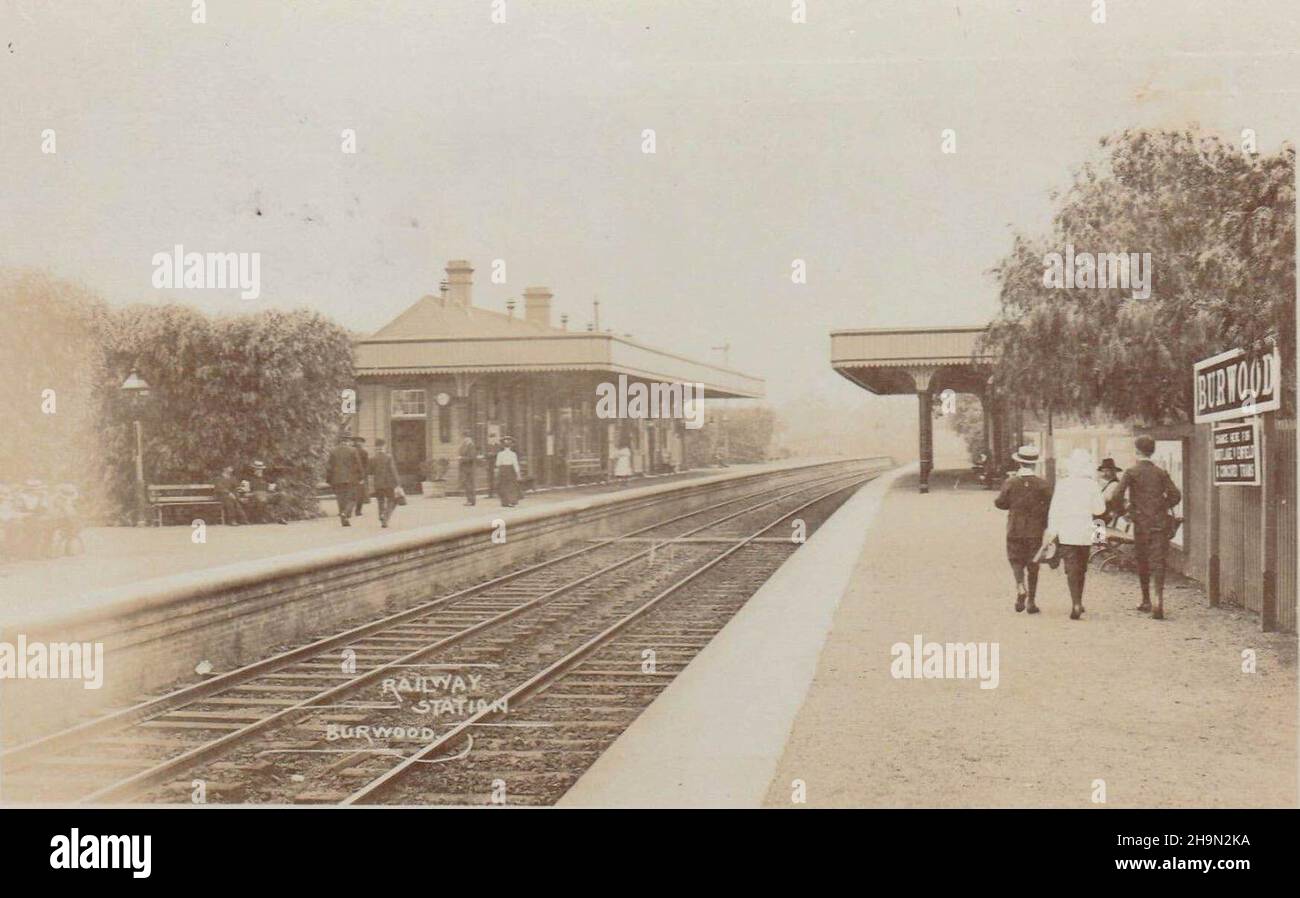 Burwood railway station hi-res stock photography and images - Alamy