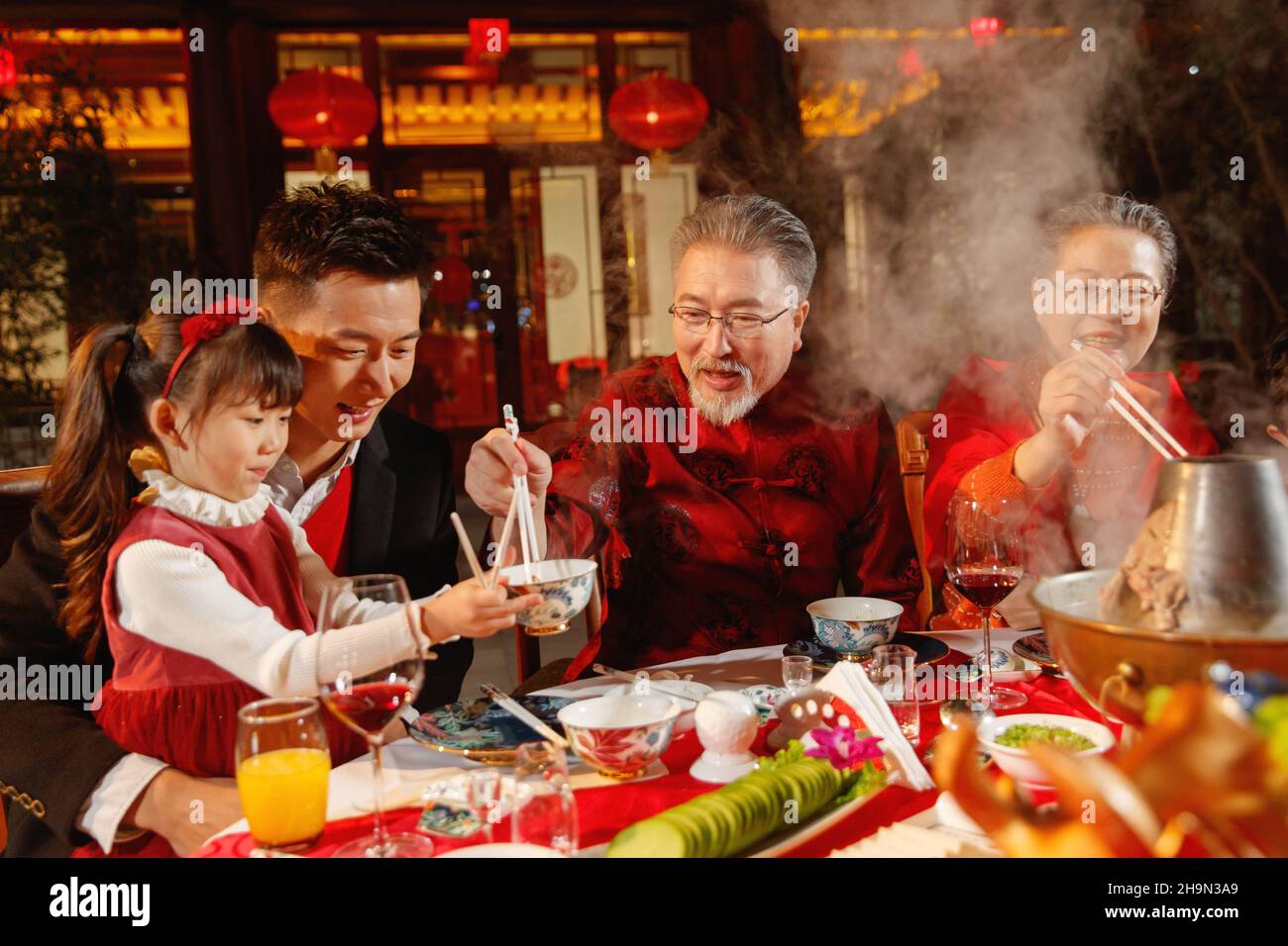 The Spring Festival Oriental family meals in the Chinese style garden ...