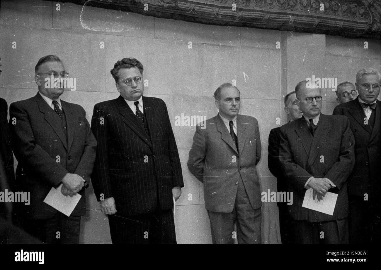 Warszawa, 1948-10-18. Od 18 paŸdziernika do 7 listopada w Muzeum ...