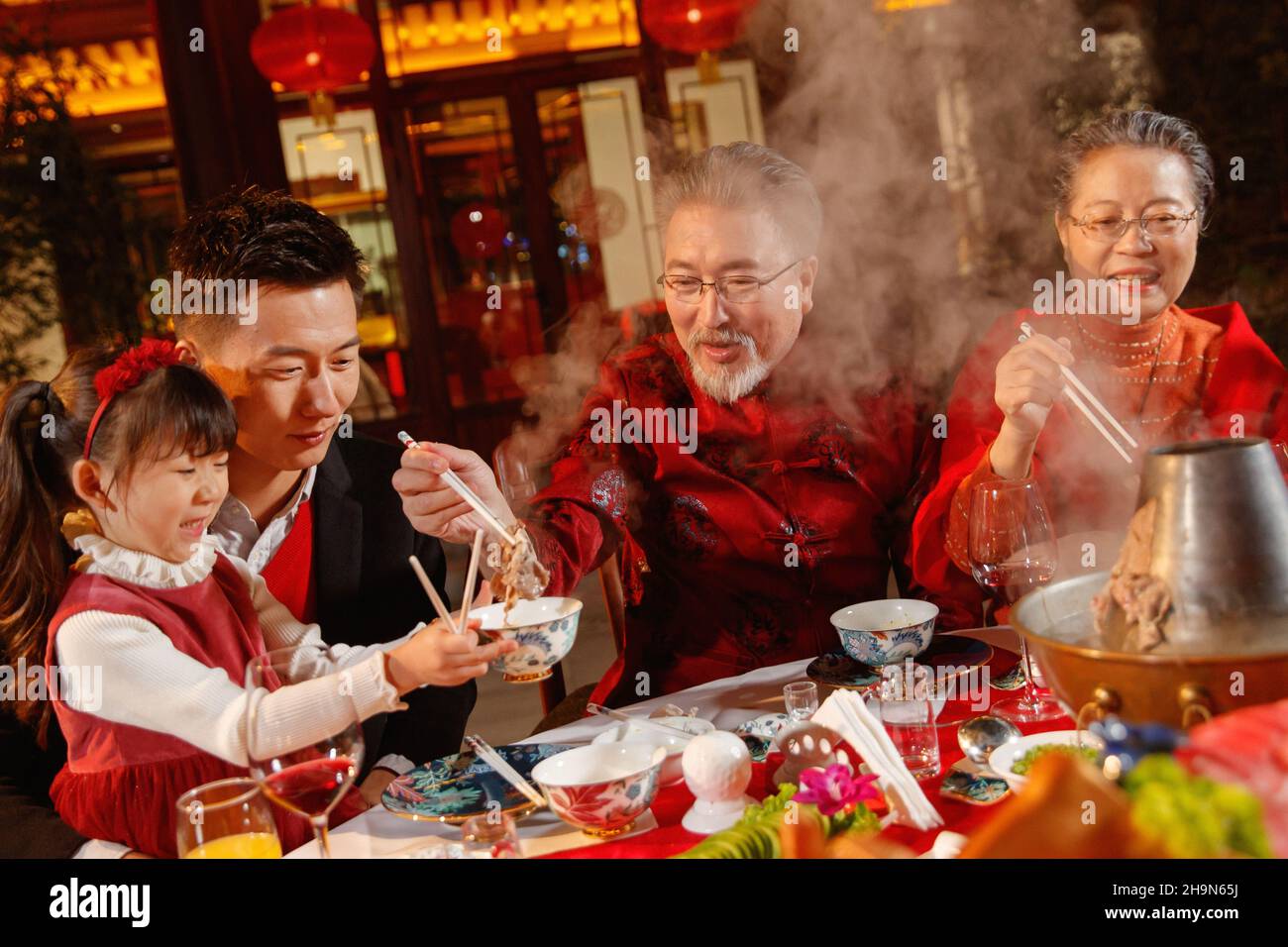 The Spring Festival Oriental family meals in the Chinese style garden ...
