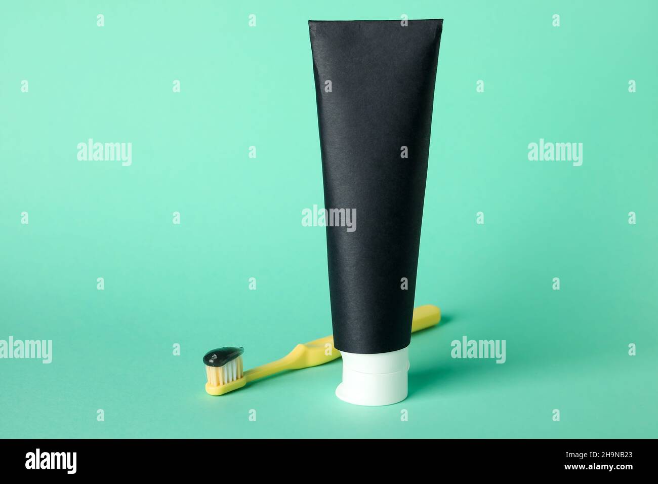 Tube black tooth paste hi-res stock photography and images - Alamy