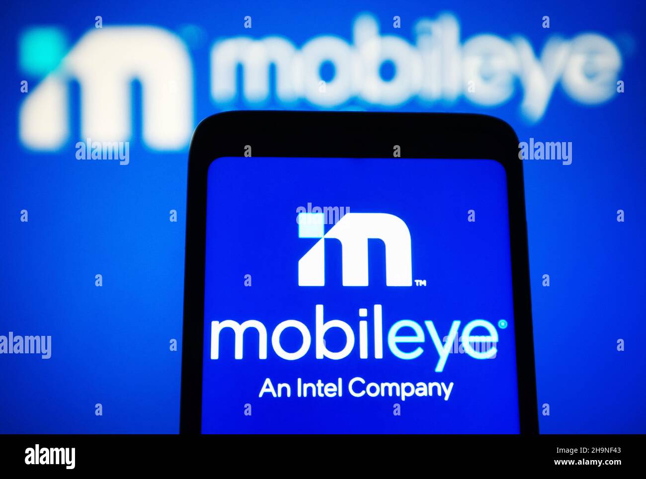 Mobileye logo hi-res stock photography and images - Alamy