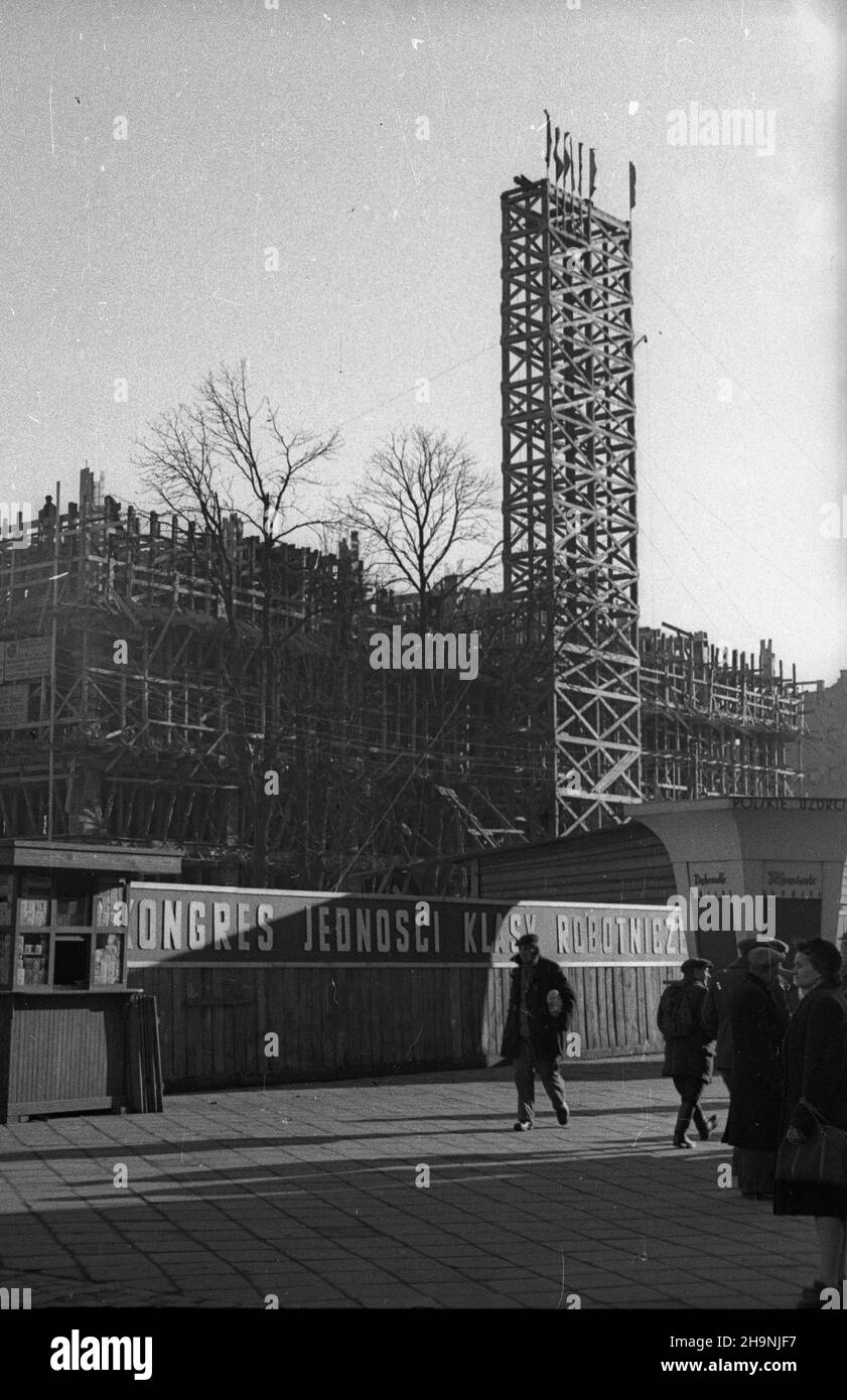Warszawa, 1948-12. Przed kongresem zjednoczeniowym PPR (Polska Partia Robotnicza) i PPS (Polska ...