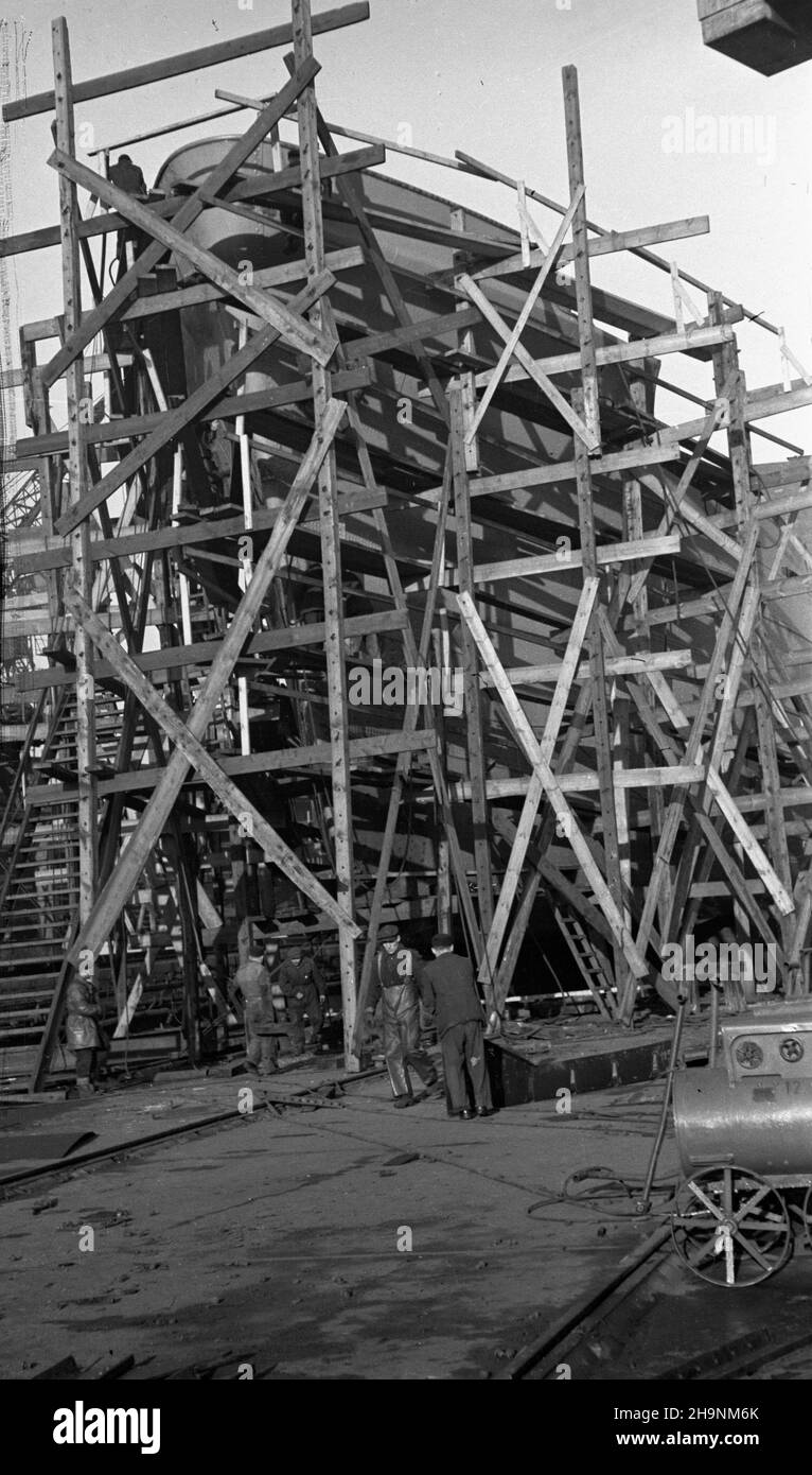 Budowa statku hi-res stock photography and images - Alamy