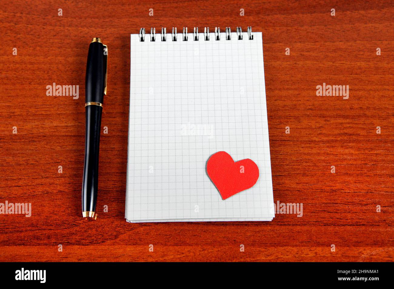 Blank writing pad hi-res stock photography and images - Alamy