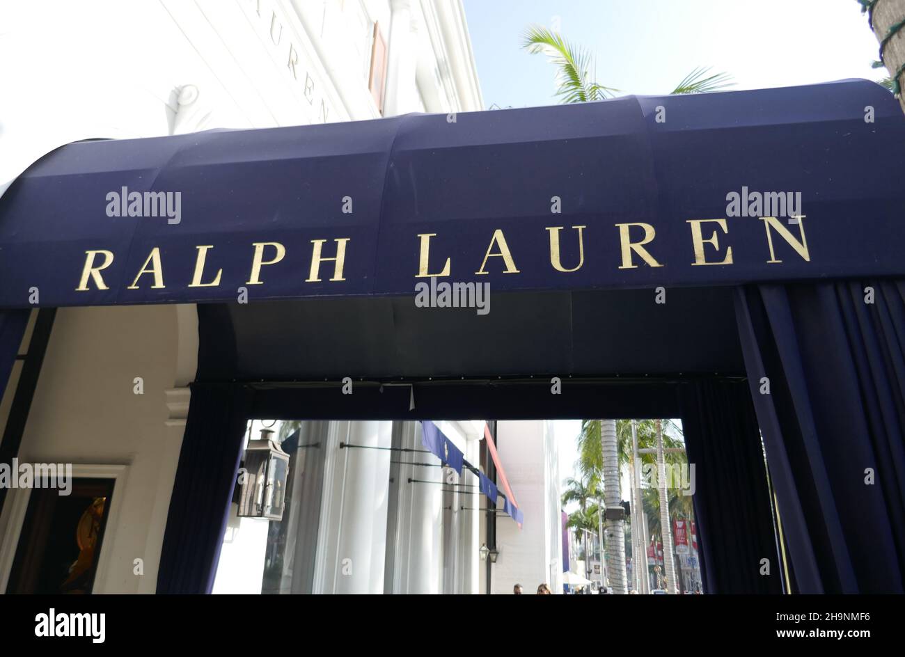 Beverly Hills, California, USA 4th December 2021 A general view of ...