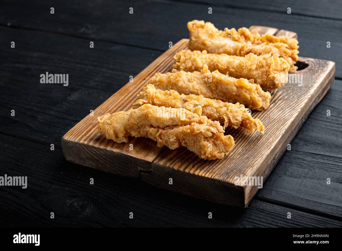 Chicken tenders on table hi-res stock photography and images - Alamy
