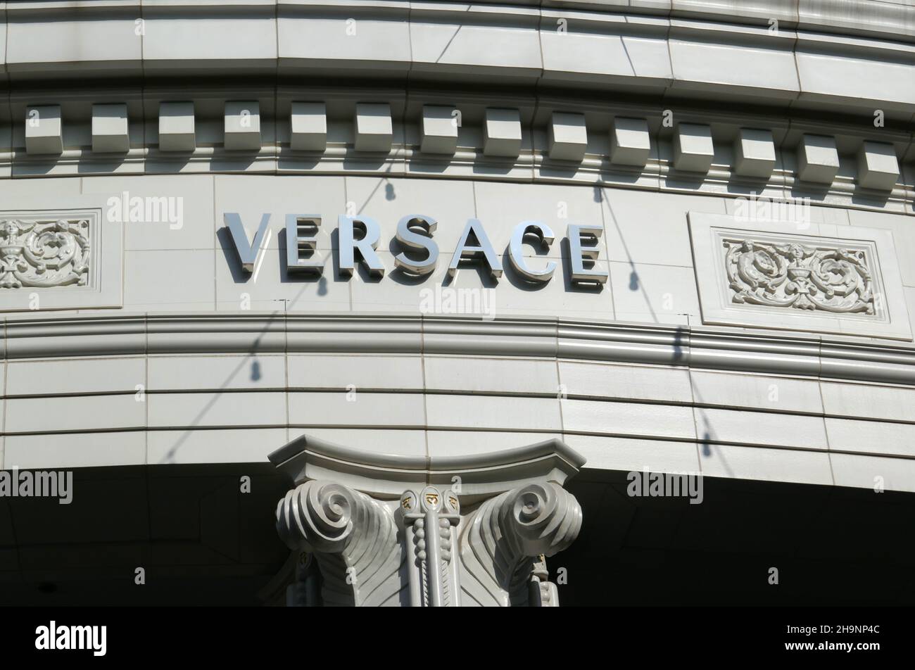 Beverly Hills, California, USA 4th December 2021 A general view of ...