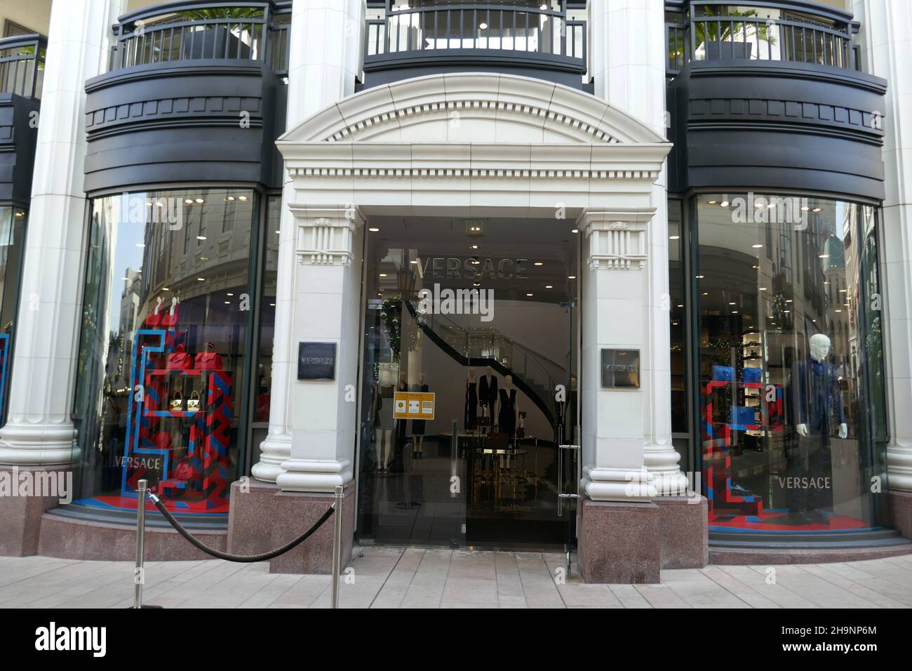 Beverly Hills, California, USA 4th December 2021 A general view of ...