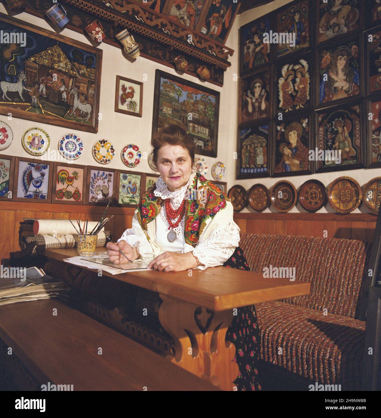 Malowanie na szkle hi-res stock photography and images - Alamy