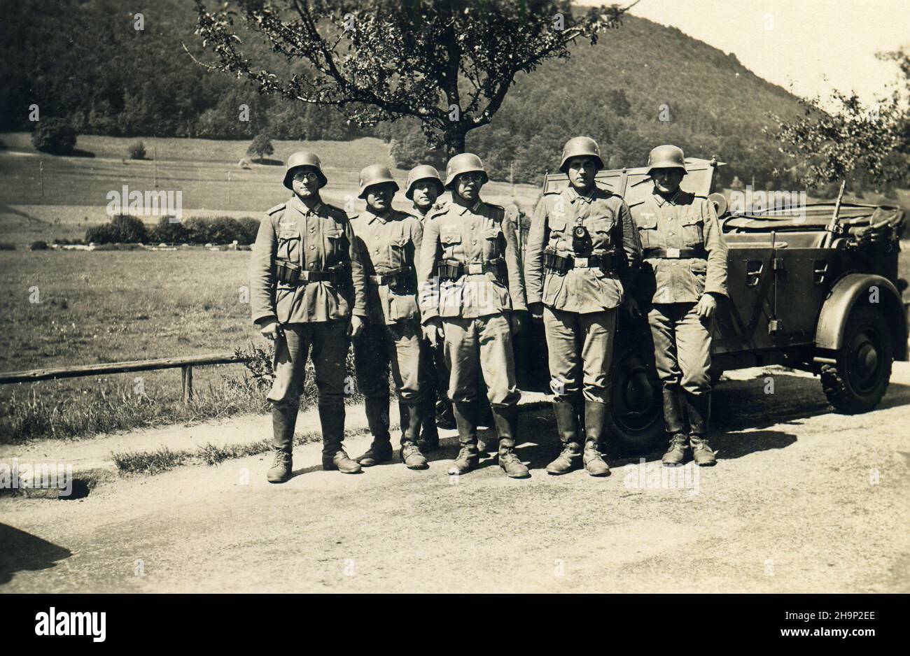 WW2 - WWII - german soldier - Wehrmacht 7.(E) Batterie II/AR71 near ...