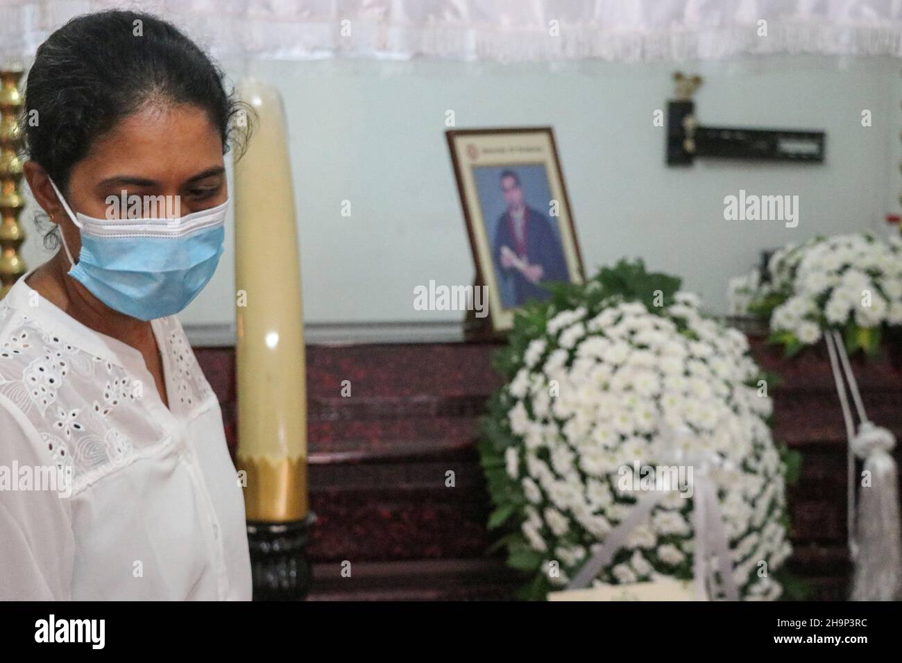 Ganemulla, Sri Lanka. 7th Dec, 2021. Nilushi Dissanayake, wife of Sri ...