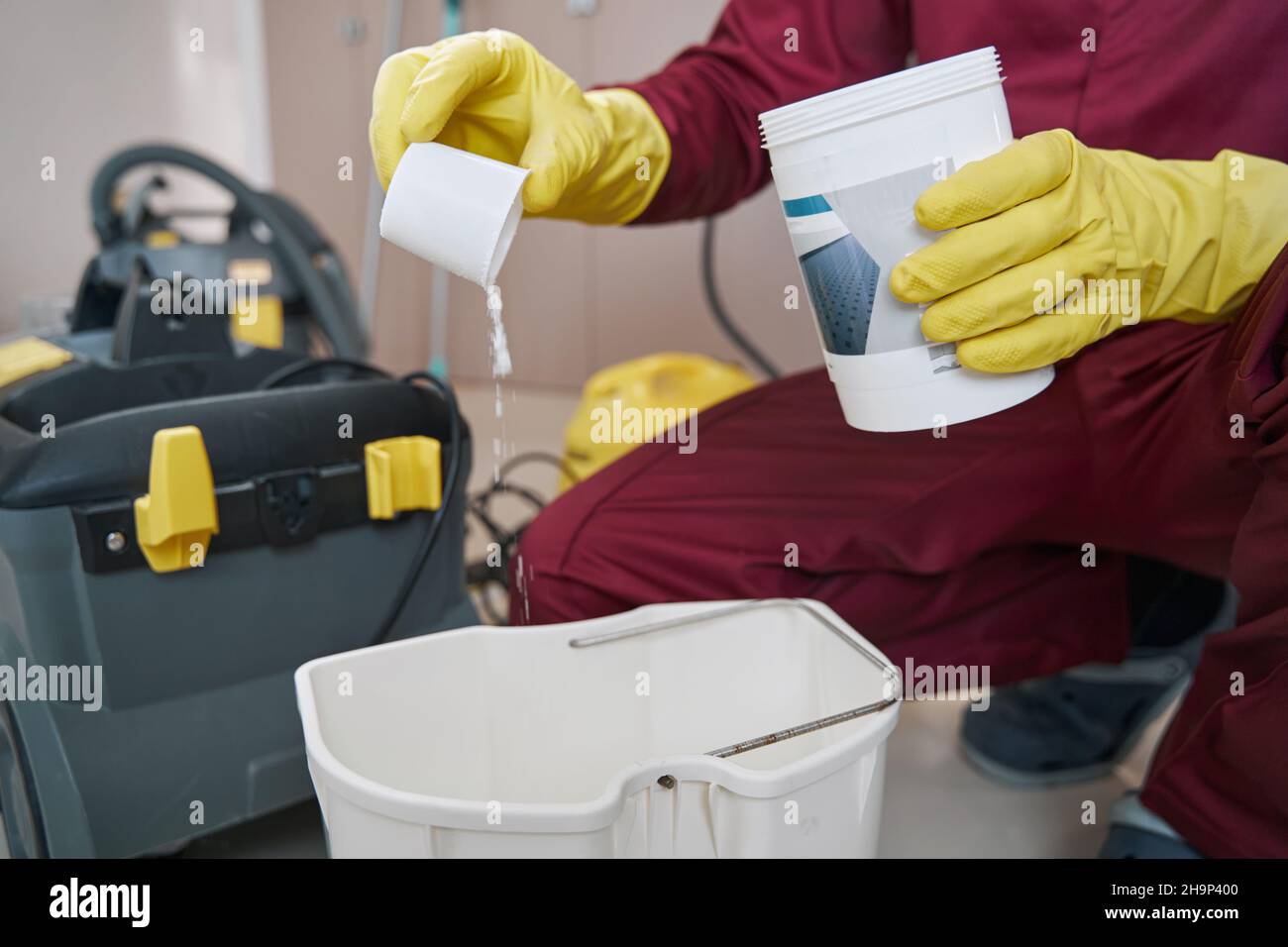 Ready cleaning hi-res stock photography and images - Alamy