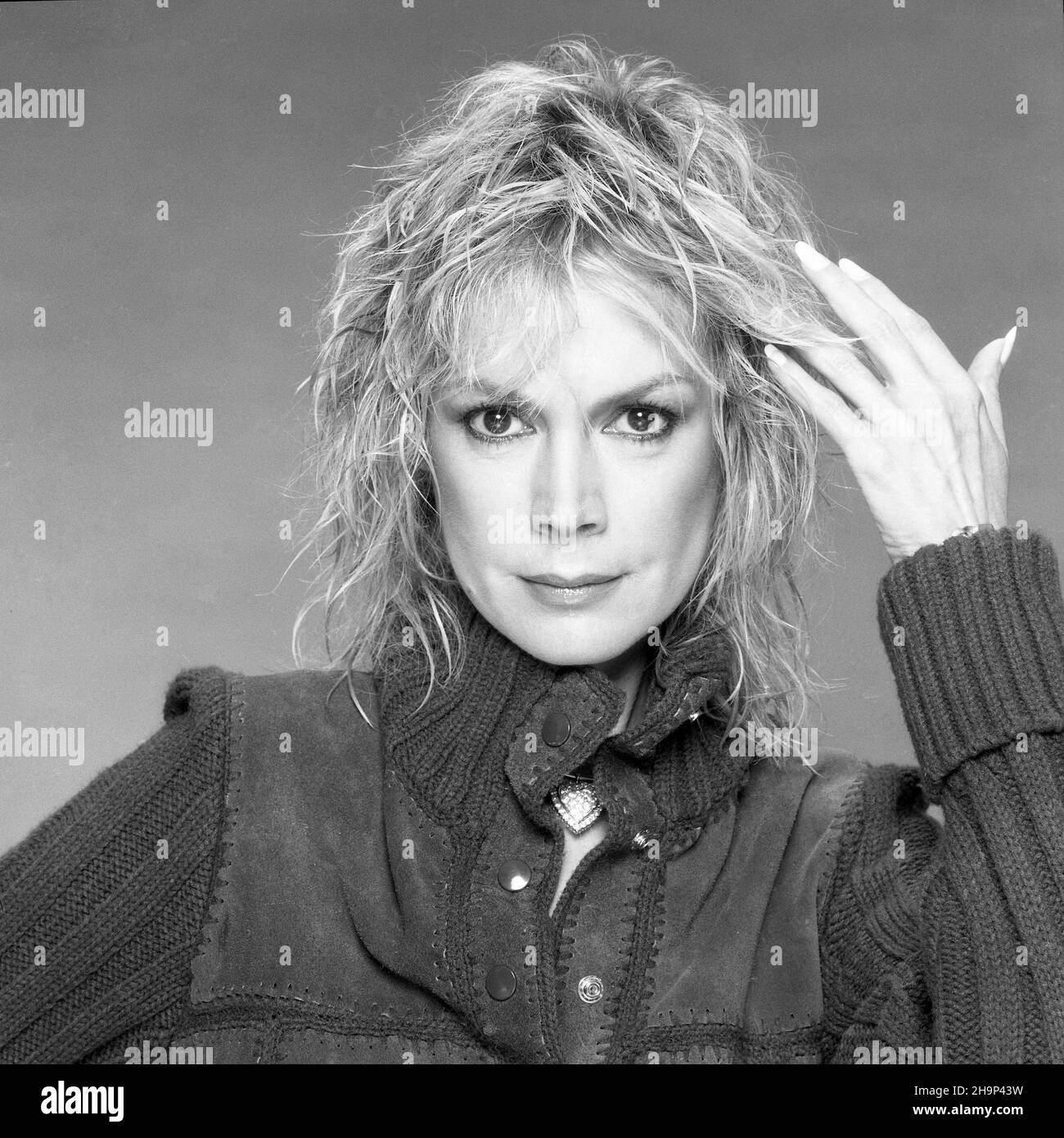 Actress sandra dee hi-res stock photography and images - Alamy