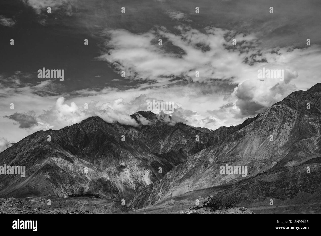 Baltistan pakistan Black and White Stock Photos & Images - Alamy