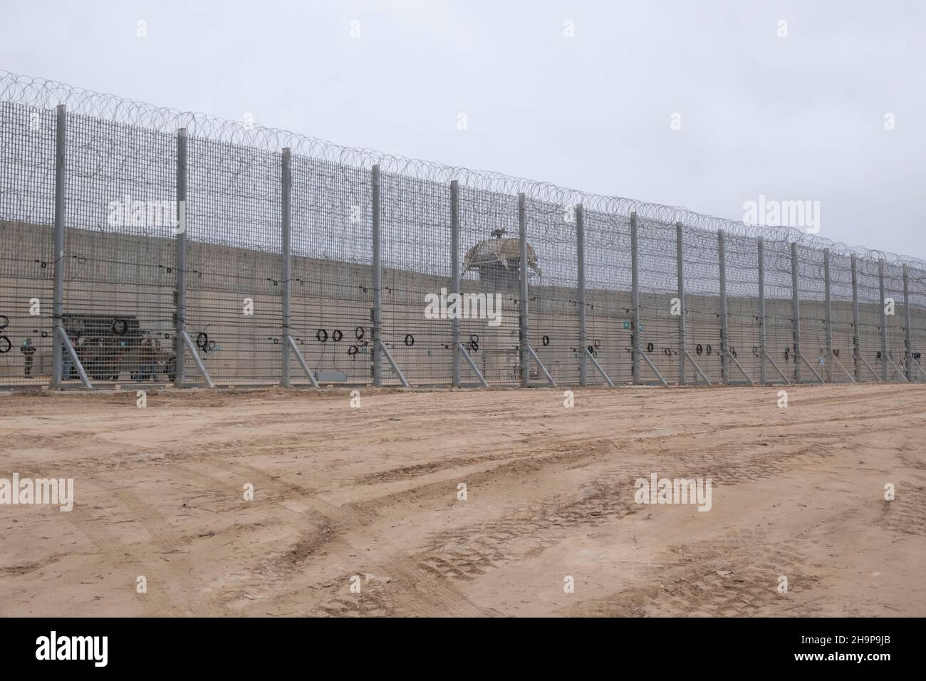 Gaza Border, Israel. 7th Dec, 2021. The new subterranean concrete ...