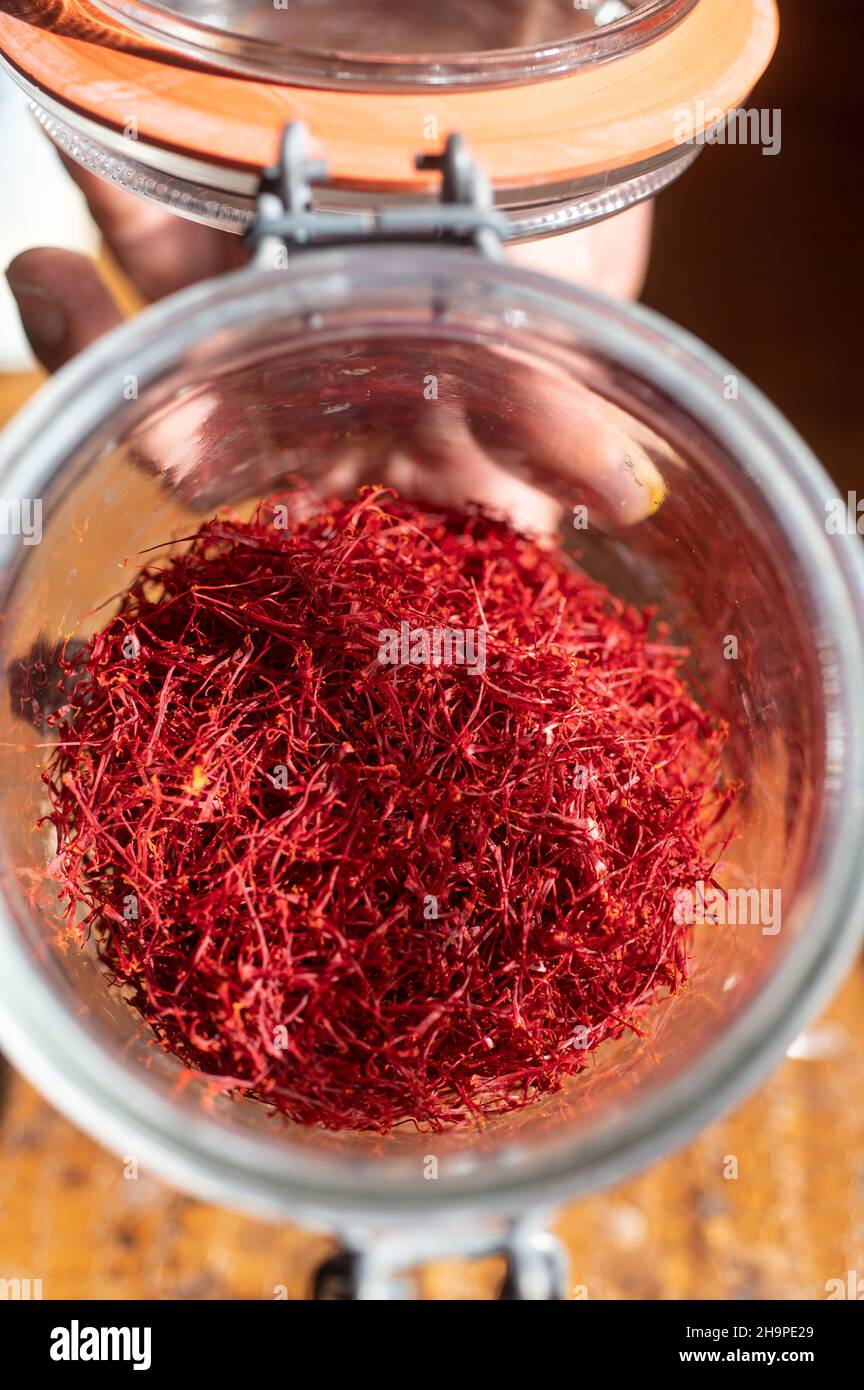 Saffron colour hi-res stock photography and images - Alamy