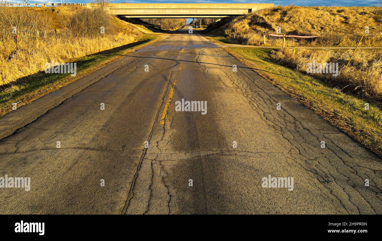 Rural wisconsin roads with farm fields surrounding Stock Photo - Alamy