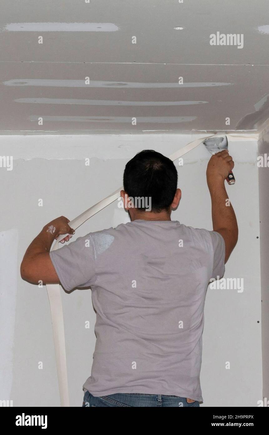 Drywall ceiling hi-res stock photography and images - Alamy