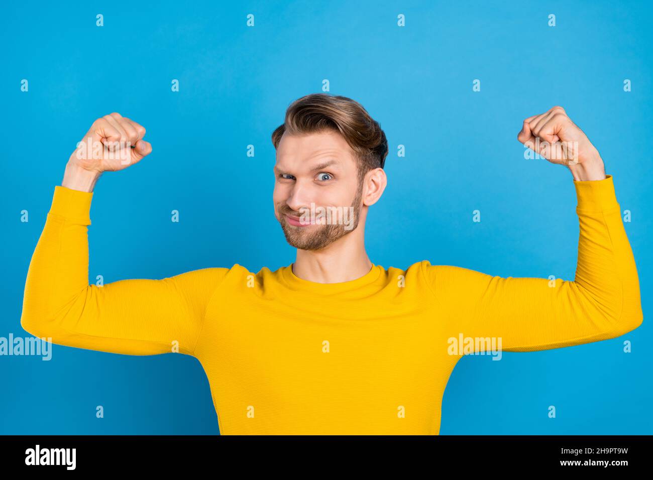 Blond man muscles hi-res stock photography and images - Alamy