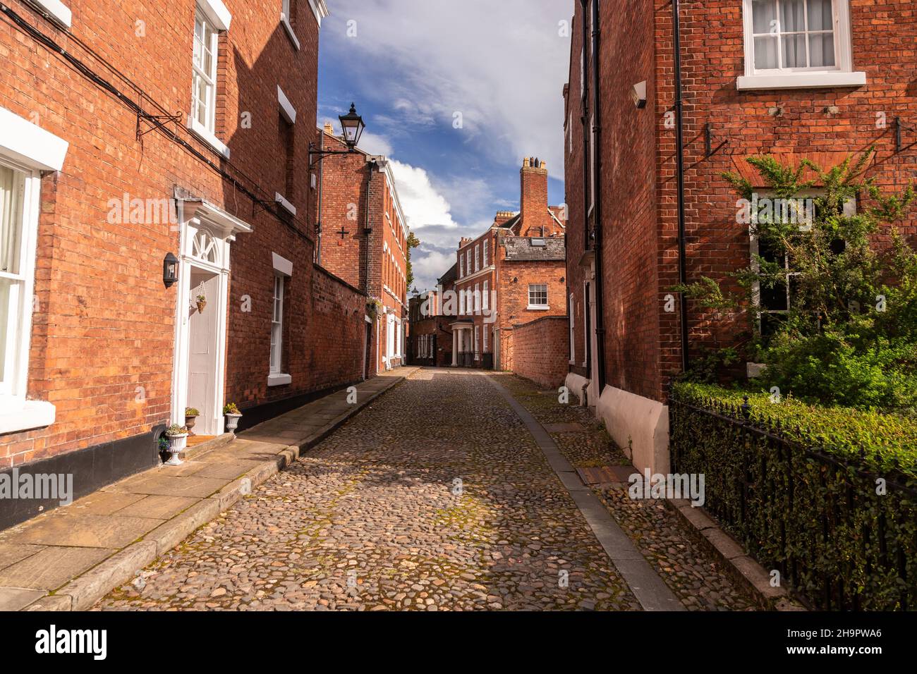 Cobbles cobbled street hi-res stock photography and images - Alamy