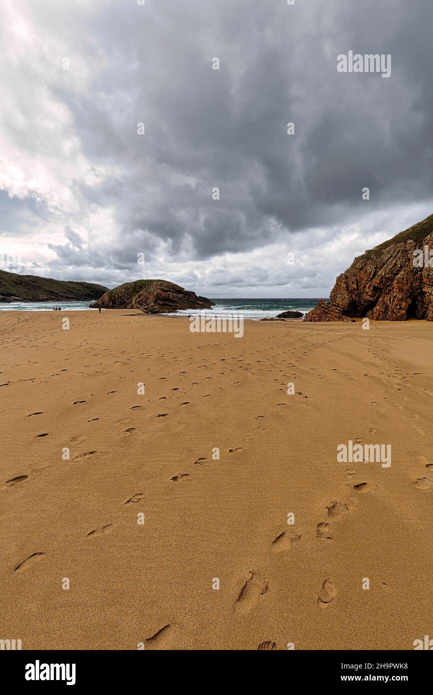 Boyeeghter Beach, Murder Hole Beach, dramatic cloudy sky, Downings ...