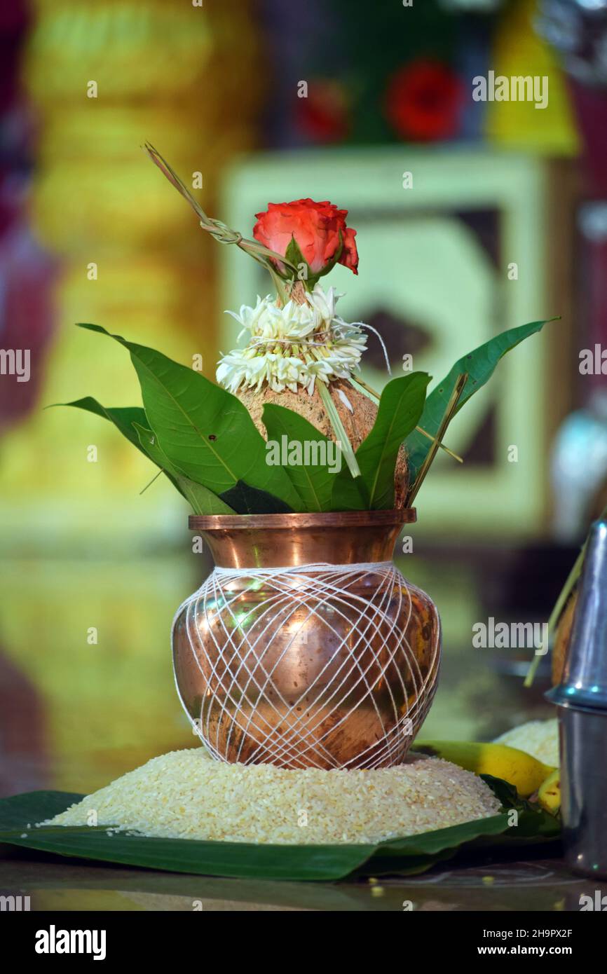 Kalasha pot hi-res stock photography and images - Alamy