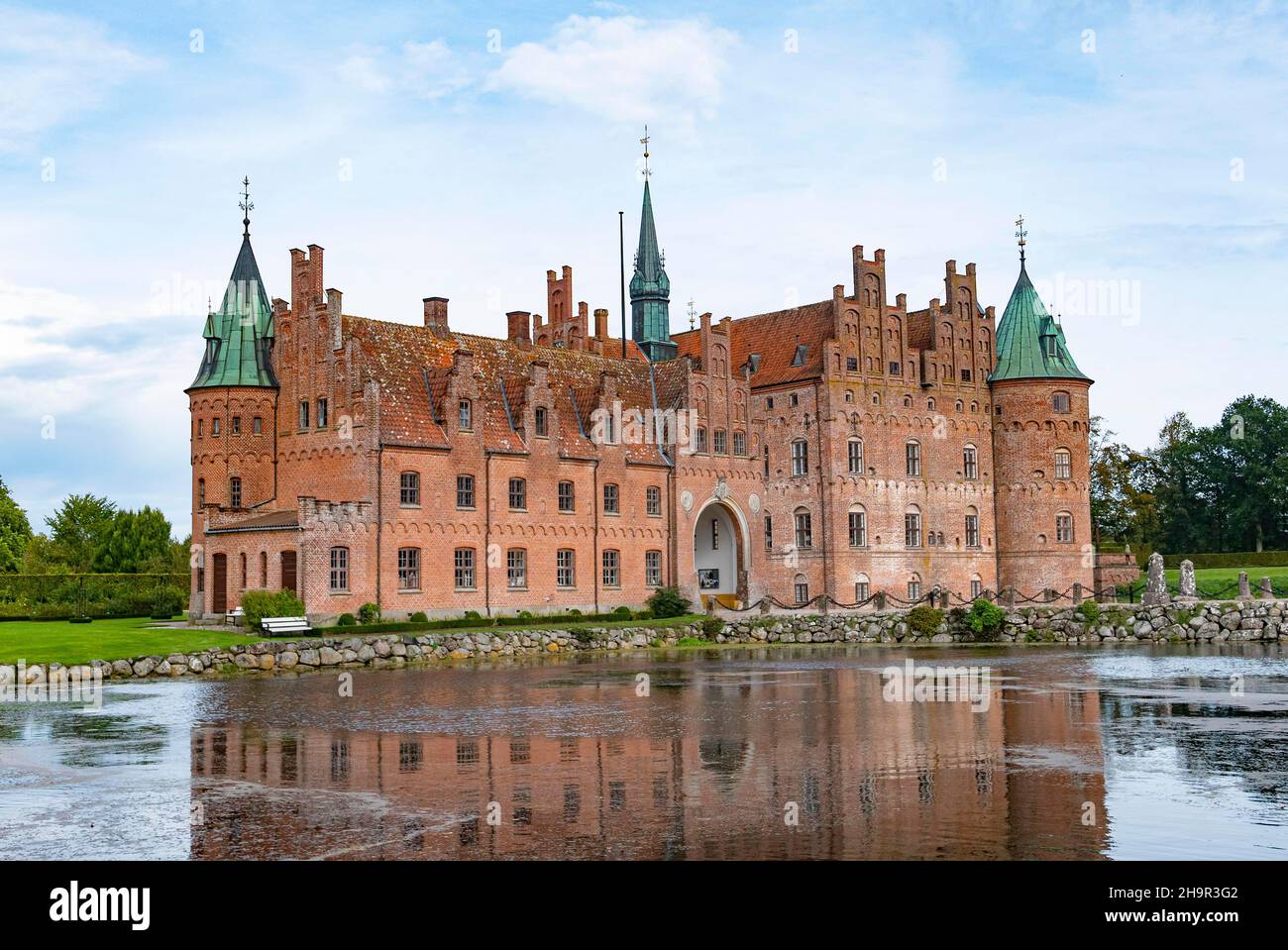Egeskov slot and denmark hi-res stock photography and images - Alamy