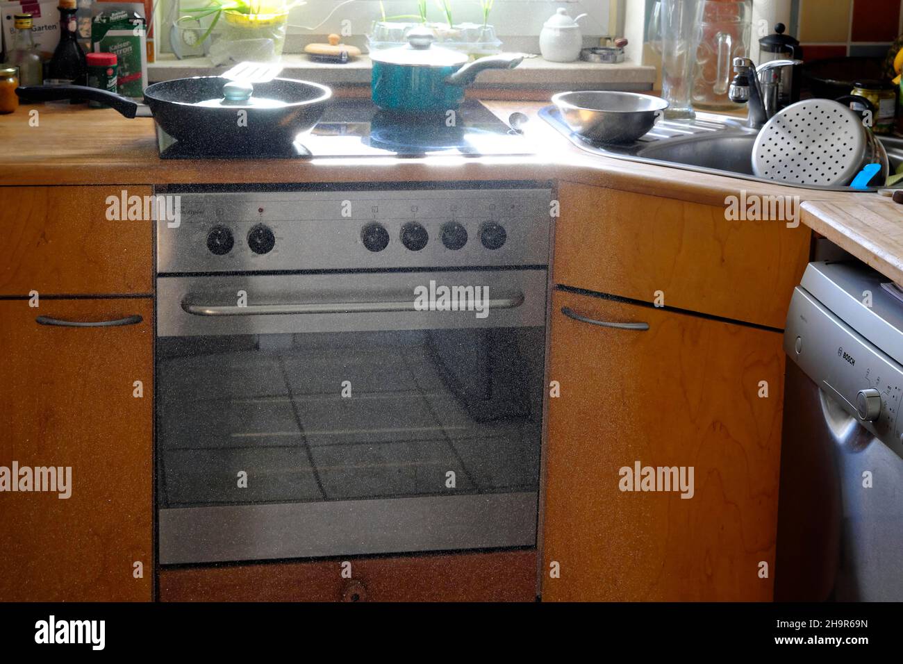 Fine dust in the air after cooking, air pollution, Munich, Bavaria ...