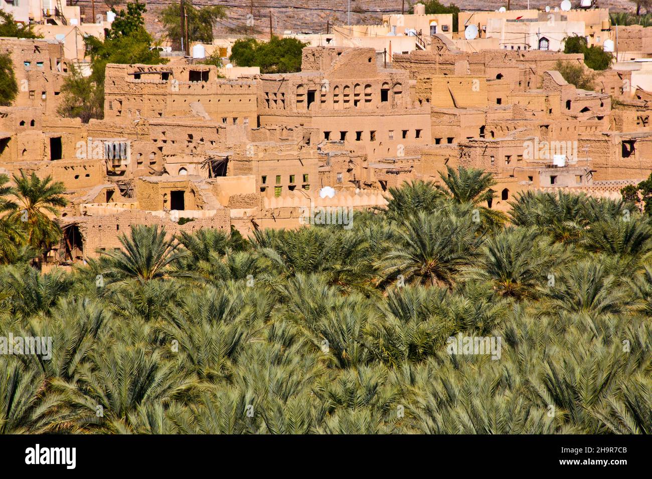 Old clay settlement Al Hamra, Al Hamra, Oman Stock Photo - Alamy