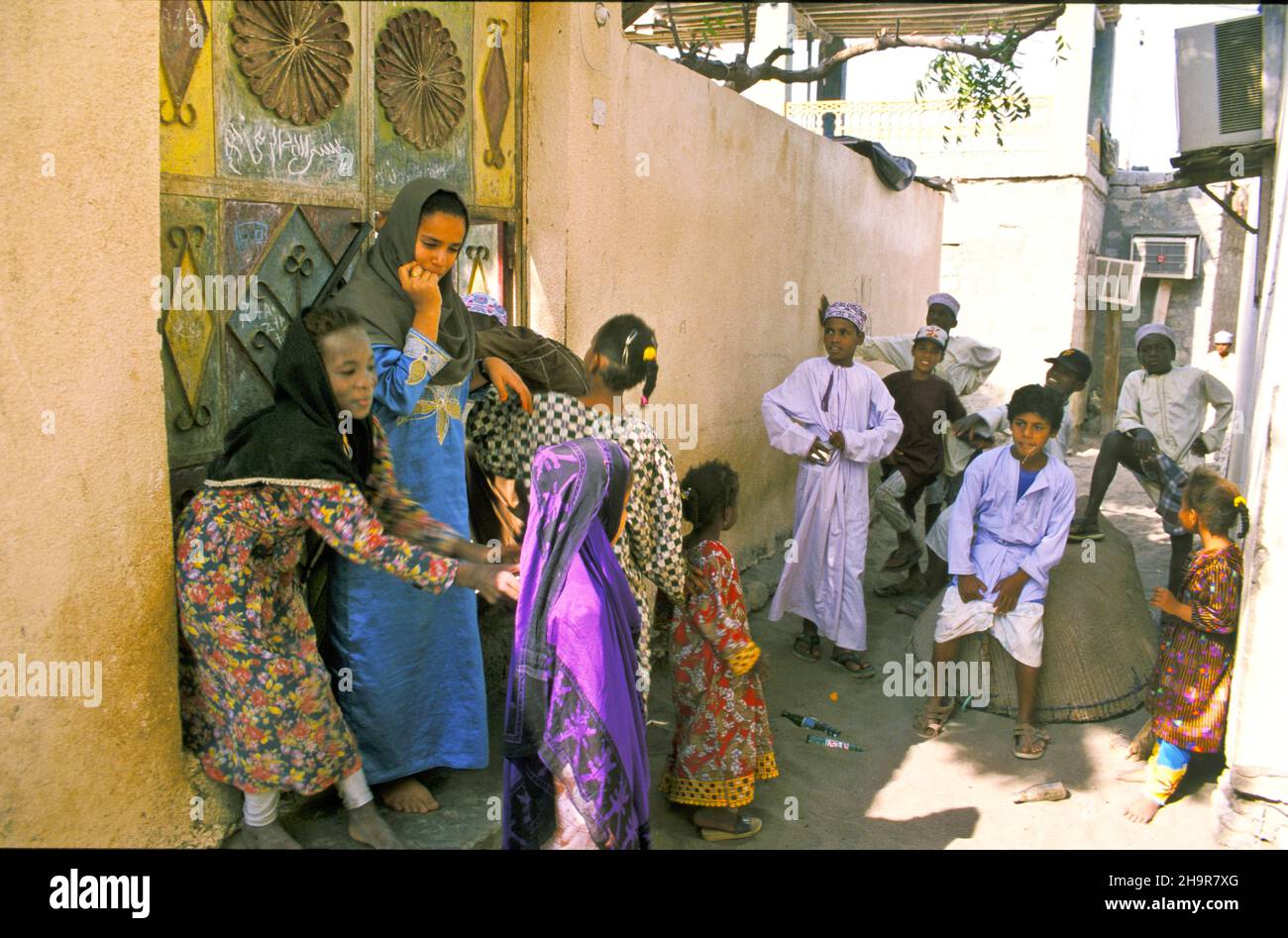 Third world clothing hi-res stock photography and images - Alamy