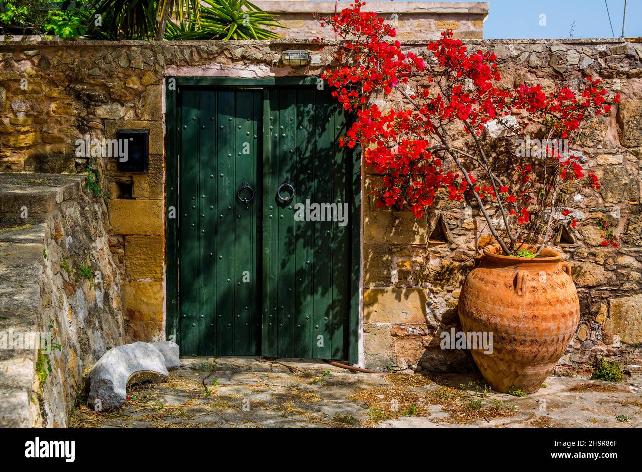 Gate crete greece hi-res stock photography and images - Alamy