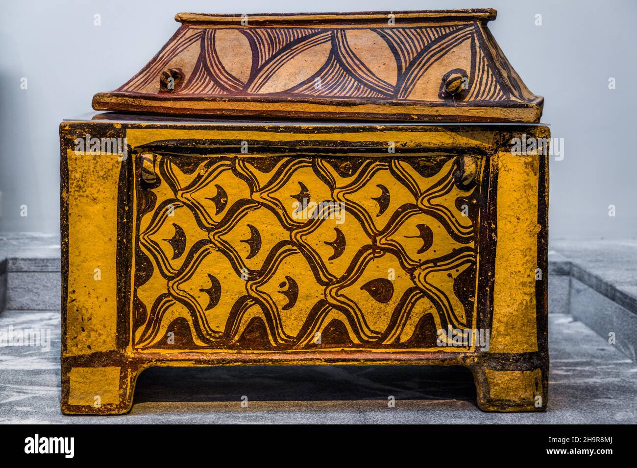 Chest sarcophagi, Larnax, Archaeological Museum with most important ...