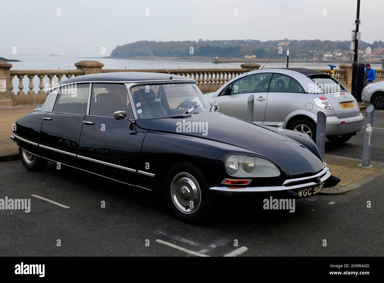 black,French,France,Citroen,Citroën,DS,Classic,Car,Parade,Cowes,Isle of ...