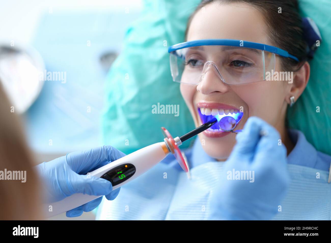 Polymerization hi-res stock photography and images - Alamy