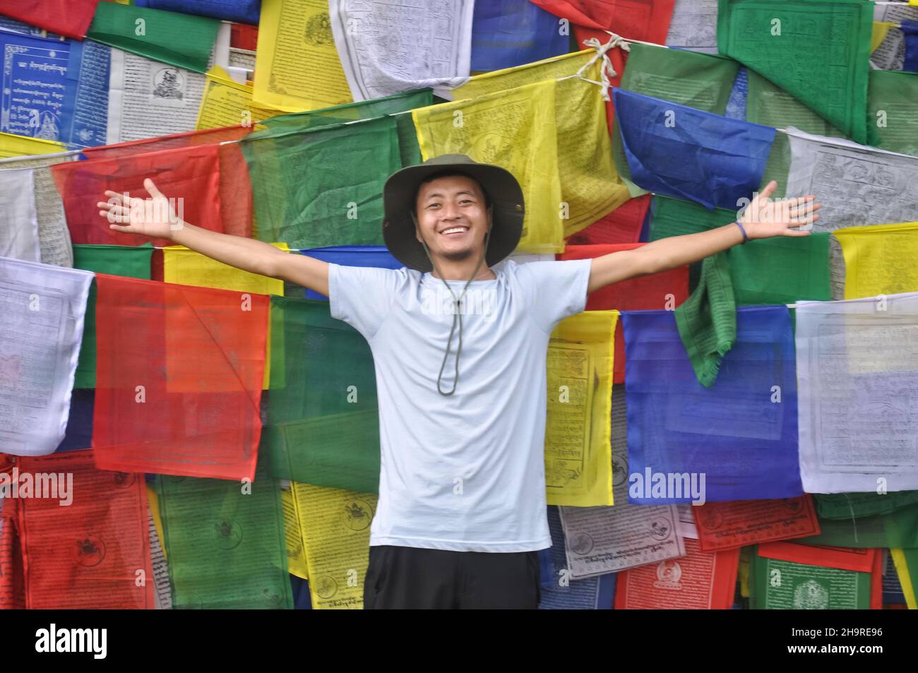 Spread arms hands hi-res stock photography and images - Alamy