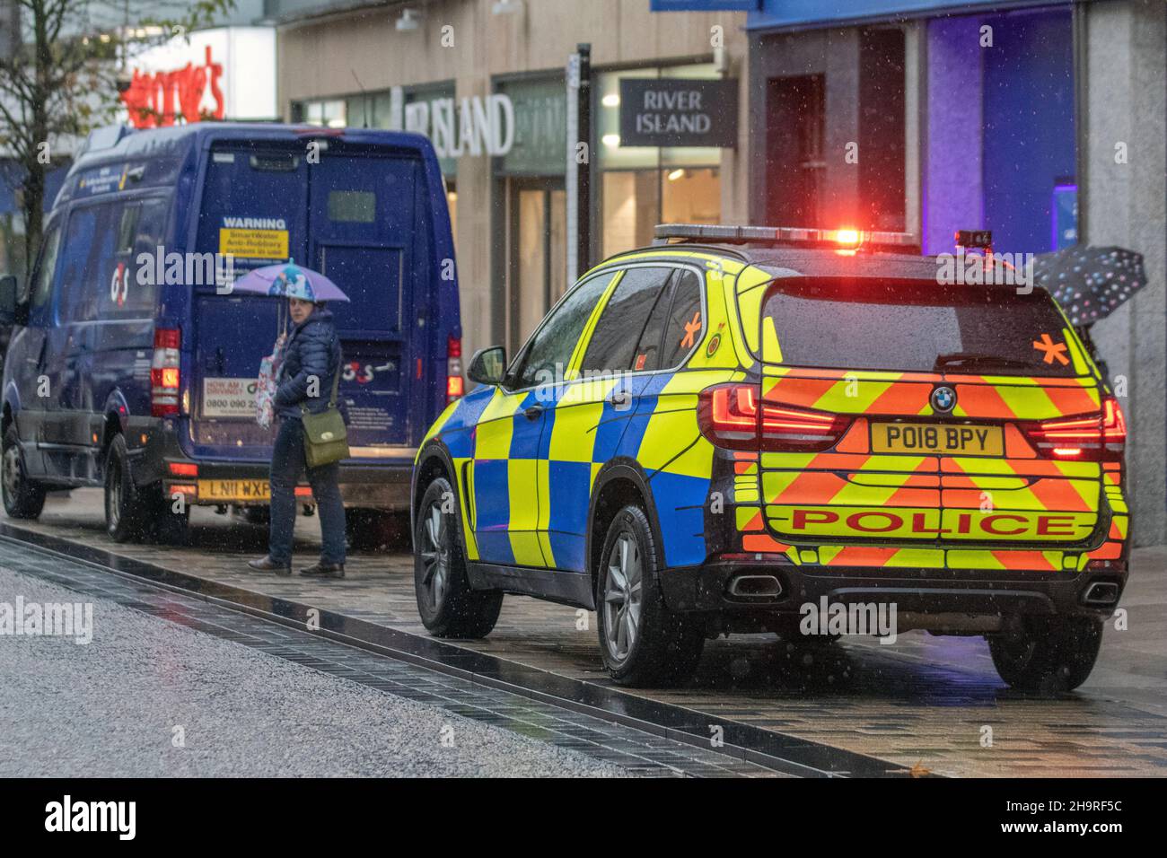 Securing a van hi-res stock photography and images - Alamy