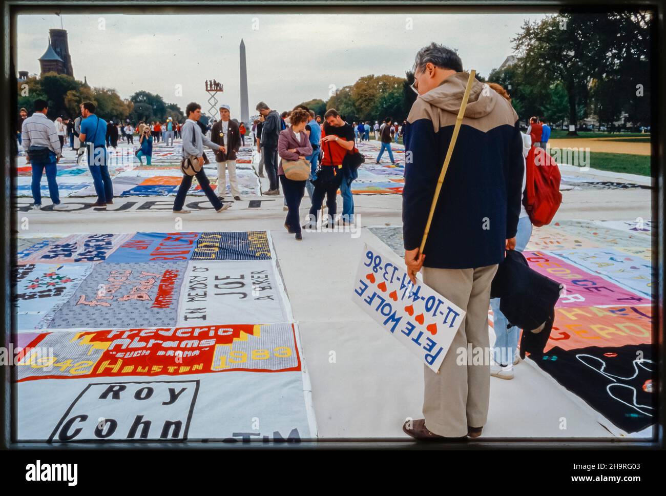 Aids activists 1980s hi-res stock photography and images - Alamy